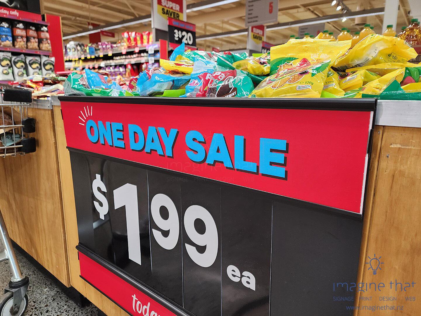 Promotional Signage | New World | New Zealand